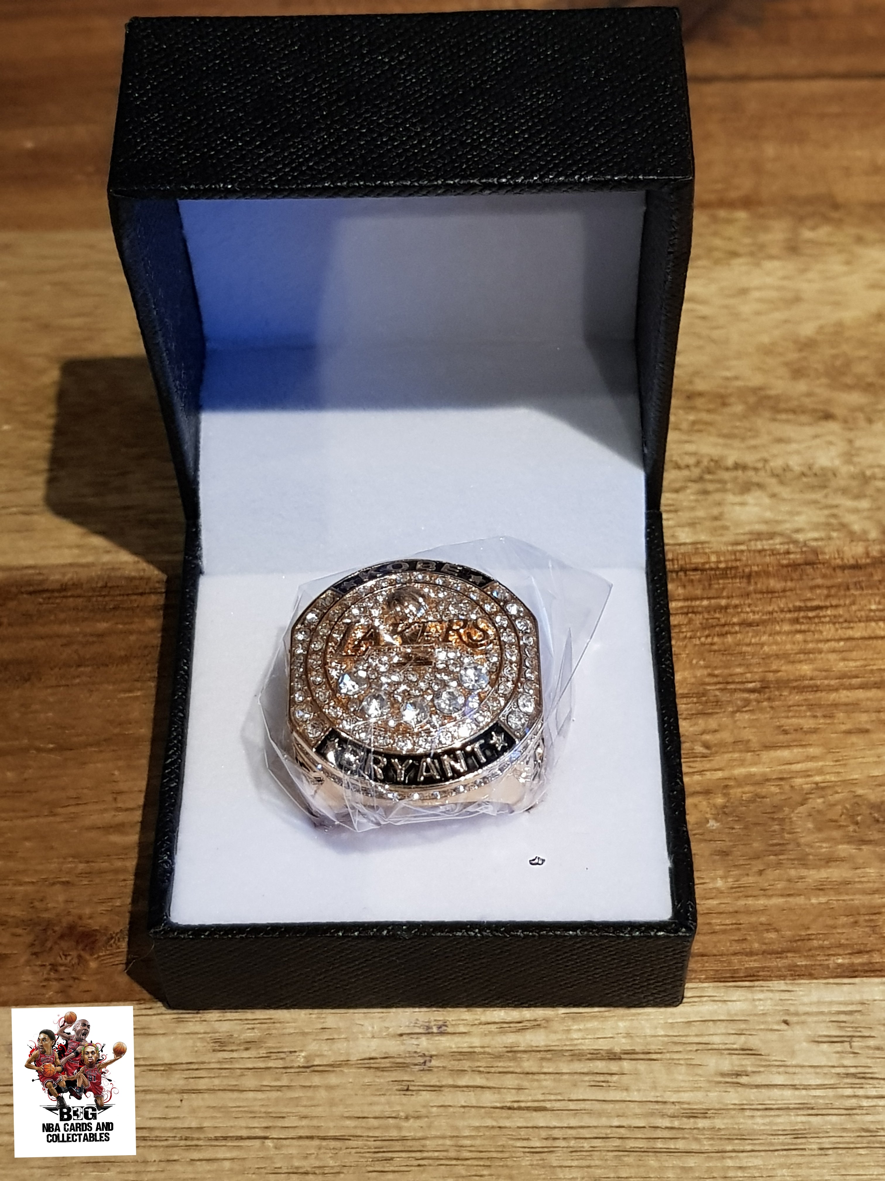 Kobe Bryant Single Championship ring. – Big 3 Collectables